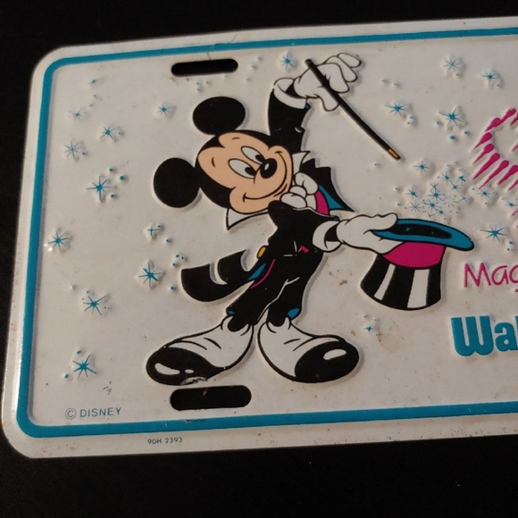 Disney | Wall Decor | Vintage Disney License Plate | Poshmark